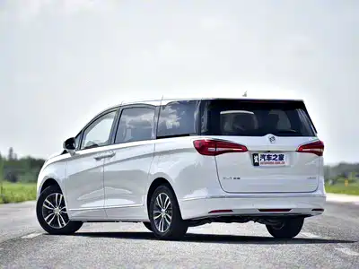 别克GL8 2017款 ES 28T 旗舰型 国V 别克 17/19张图片大全_汽车外观图库-汽车之家