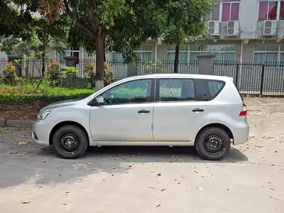 骊威 2015款 1.6XE 手动舒适版 日产 4/7张图片大全_汽车外观图库-汽车之家