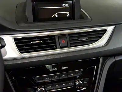 悦翔V7 2016款 1.6L 手动乐动型 国V 长安 18/26张图片大全_汽车内饰图库-汽车之家