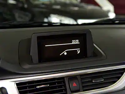 悦翔V7 2016款 1.6L 手动乐动型 国V 长安 17/26张图片大全_汽车内饰图库-汽车之家