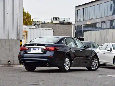 英菲尼迪Q70 2019款 Q70L 2.0T 悦享版 英菲尼迪 7/8张图片大全_汽车外观图库-汽车之家