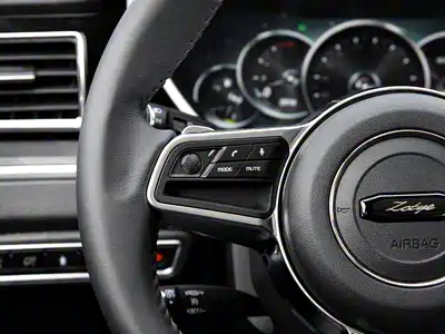 众泰T700 2017款 1.8T 双离合旗舰型 众泰 6/61张图片大全_汽车内饰图库-汽车之家