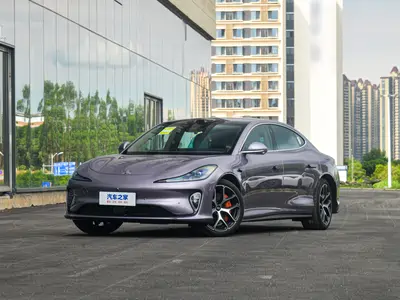 智己L6 2025款 Max 智己汽车 1/25张图片大全_汽车外观图库-汽车之家