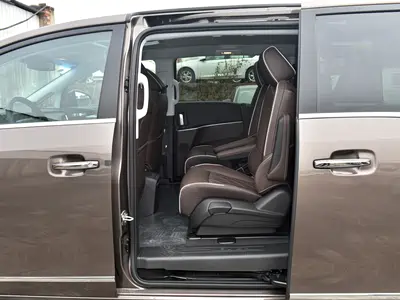 别克GL8 2022款 陆上公务舱 652T 豪华型 别克 15/56张图片大全_汽车座椅图库-汽车之家