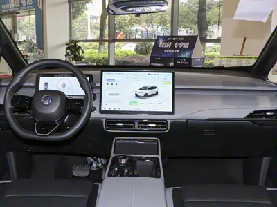 合创Z03 2022款 510km 潮酷版 135kW 63.98kWh 合创汽车 3/75张图片大全_汽车内饰图库-汽车之家