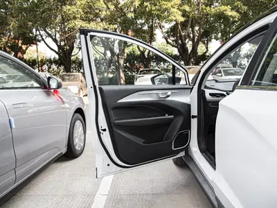 吉利几何C 2022款 550KM 西柚Pro 吉利几何 3/48张图片大全_汽车座椅图库-汽车之家