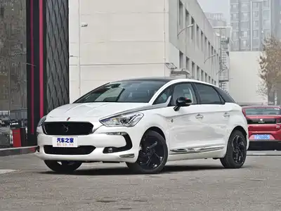 DS 5 2018款 30THP P-Line运动型 DS 1/7张图片大全_汽车外观图库-汽车之家