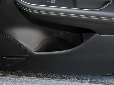 昂科威Plus 2023款 昂科威Plus 652T 五座四驱豪华型 别克 37/50张图片大全_汽车座椅图库-汽车之家