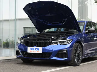 宝马3系 2021款 325i M运动曜夜套装 宝马 1/65张图片大全_汽车细节图库-汽车之家