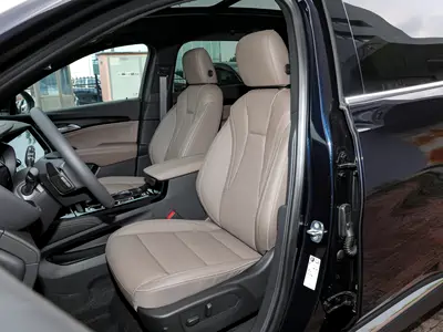 昂科威Plus 2022款 昂科威Plus 652T 五座豪华型 别克 2/98张图片大全_汽车座椅图库-汽车之家