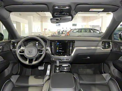 沃尔沃S60插电式混动 2021款 T8 E驱混动 四驱智雅运动版 沃尔沃 1/34张图片大全_汽车中控图库_黑色/灰色-汽车之家