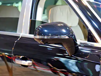 红旗国礼 2023款 4.0T V8 红旗 9/520张图片大全_汽车车展图库-汽车之家