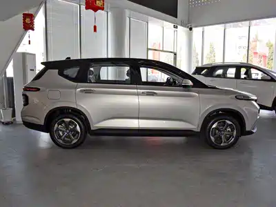 宝骏RM-5 2019款 1.5T CVT 24小时在线尊贵型 6座 宝骏 4/32张图片大全_汽车外观图库-汽车之家