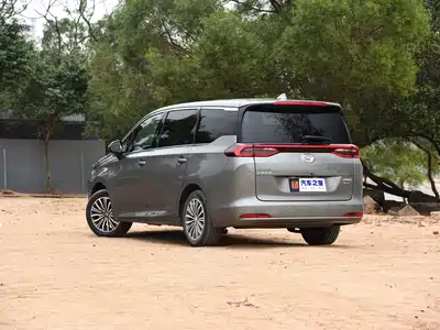 传祺M6 2019款 270T 自动尊贵版（七座）国V 广汽传祺 6/7张图片大全_汽车外观图库_星月灰-汽车之家