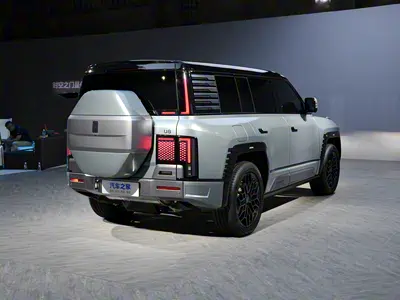 仰望U8 2023款 豪华版 仰望 44/48张图片大全_汽车外观图库-汽车之家