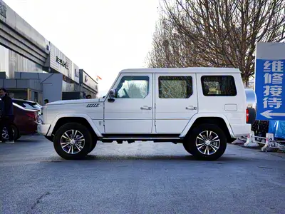 北京越野BJ80 2020款 2.3T 自动侠客版 北京越野 4/7张图片大全_汽车外观图库_雪域白-汽车之家