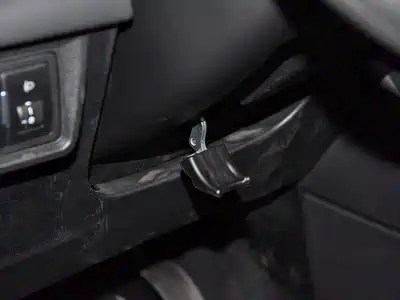 帝豪新能源 2018款 EV450 进取型 吉利汽车 8/31张图片大全_汽车内饰图库-汽车之家