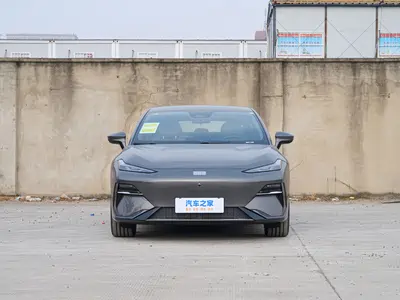 银河E8 2024款 550km 后驱MAX 吉利银河 2/7张图片大全_汽车外观图库_烟霞灰-汽车之家