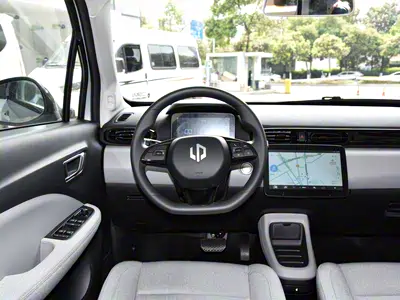 零跑T03 2023款 310轻享版 零跑汽车 2/44张图片大全_汽车内饰图库_森林灰-汽车之家