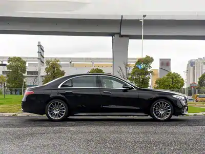 奔驰S级 2025款 S 450 L 4MATIC 奔驰 8/8张图片大全_汽车外观图库_曜岩黑-汽车之家