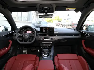 奥迪A4L 2024款 40 TFSI 豪华动感型 奥迪 20/142张图片大全_汽车内饰图库-汽车之家