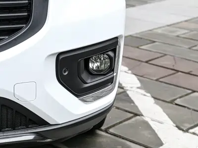 全顺T8 2024款 T8 2.3T柴油自动短轴中顶6座多功能版3/3 福特 20/63张图片大全_汽车细节图库-汽车之家