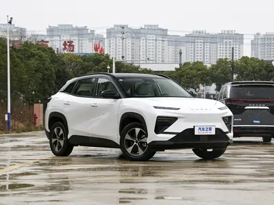 奇瑞舒享家 2023款 512km Air 奇瑞新能源 31/35张图片大全_汽车外观图库-汽车之家