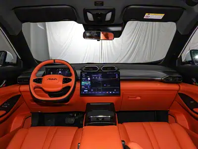 风神L7 2024款 205 Plus 东风风神 1/62张图片大全_汽车内饰图库_黑色/魅力橙-汽车之家