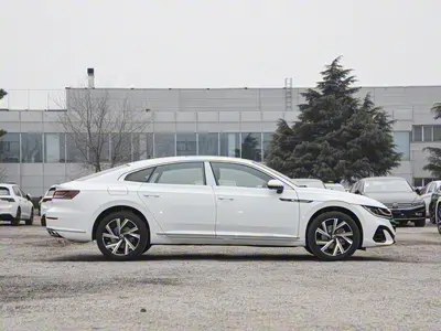 一汽-大众CC 2025款 330TSI 炫目 众享款 大众 16/16张图片大全_汽车外观图库-汽车之家