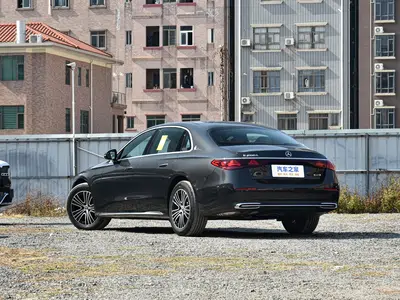 奔驰E级 2025款 E 260 L 奔驰 5/72张图片大全_汽车外观图库-汽车之家