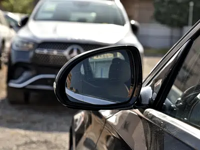 奔驰E级 2025款 E 260 L 奔驰 4/222张图片大全_汽车细节图库-汽车之家