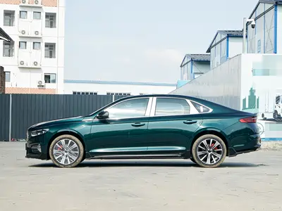 星瑞 2025款 东方曜 2.0TD 望月版 吉利汽车 4/8张图片大全_汽车外观图库_石绿-汽车之家