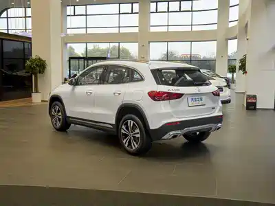 奔驰GLA 2025款 GLA 200 奔驰 5/8张图片大全_汽车外观图库_北极白-汽车之家