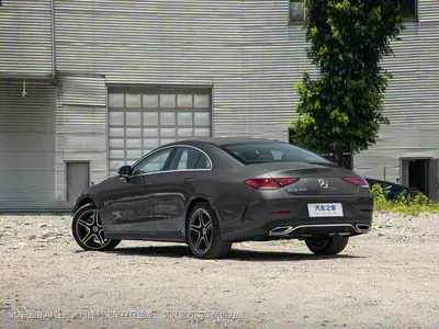 奔驰CLS 2023款 改款 CLS 300 动感型 奔驰 5/7张图片大全_汽车外观图库_石墨灰-汽车之家