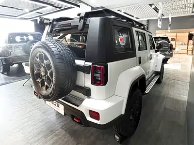 北京BJ40 2024款 2.0D 刀锋英雄荣耀版 北京 6/34张图片大全_汽车外观图库-汽车之家