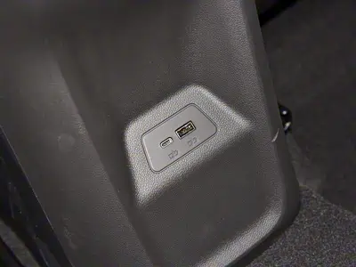 昂科威Plus 2024款 昂科威Plus 28T 两驱尊享版 别克 28/105张图片大全_汽车座椅图库-汽车之家