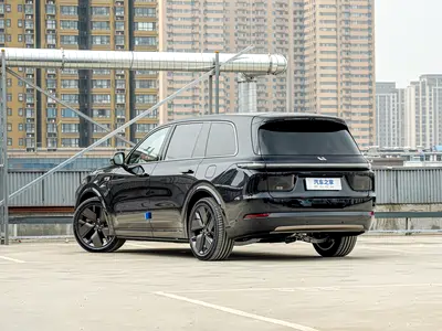 理想L9 2025款 Ultra 智能焕新版 理想汽车 68/71张图片大全_汽车外观图库-汽车之家