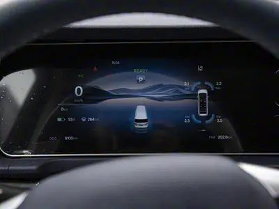 锐胜王牌M7新能源 2025款 505KM 尊贵型 7座 北京汽车制造厂 17/38张图片大全_汽车内饰图库-汽车之家