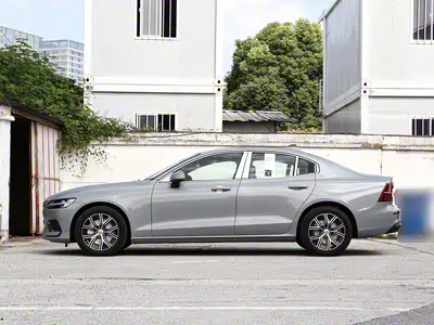 沃尔沃S60 2025款 B4 智逸豪华版 沃尔沃 20/61张图片大全_汽车外观图库-汽车之家