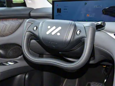 智己LS6 2025款 超强性能灵蜥智享版 智己汽车 8/101张图片大全_汽车中控图库-汽车之家