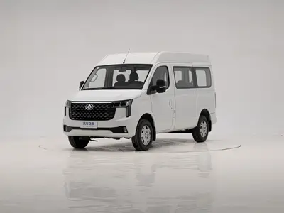 新途V80 2025款 PRO傲运通 2.0T AMT短轴中顶 5/6座 上汽大通MAXUS 1/9张图片大全_汽车外观图库-汽车之家