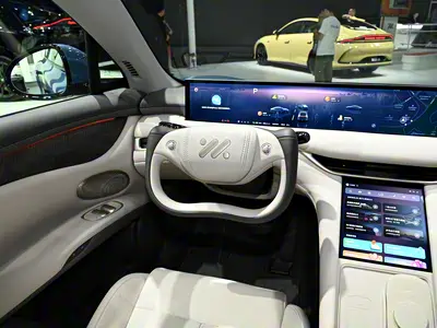 智己LS6 2025款 超强性能灵蜥智享版 智己汽车 43/101张图片大全_汽车中控图库-汽车之家