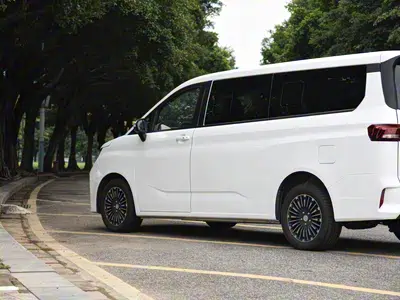 锐胜王牌M7新能源 2025款 505KM 尊贵型 7座 北京汽车制造厂 38/62张图片大全_汽车细节图库-汽车之家