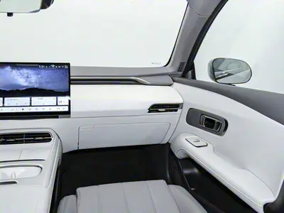 深蓝L06 2025款 基本型 深蓝汽车 4/72张图片大全_汽车内饰图库-汽车之家