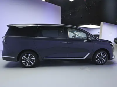 别克GL8新能源 2026款 陆尊 奢享版 别克 8/8张图片大全_汽车外观图库_紫气东来-汽车之家