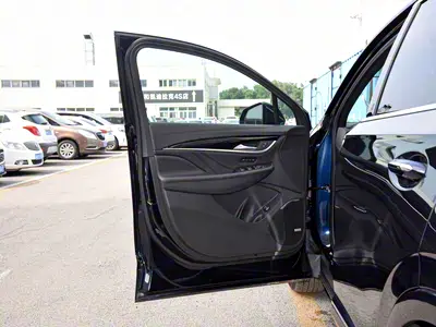 昂科旗 2022款 652T 四驱尊享旗舰型 7座 别克 3/55张图片大全_汽车座椅图库-汽车之家