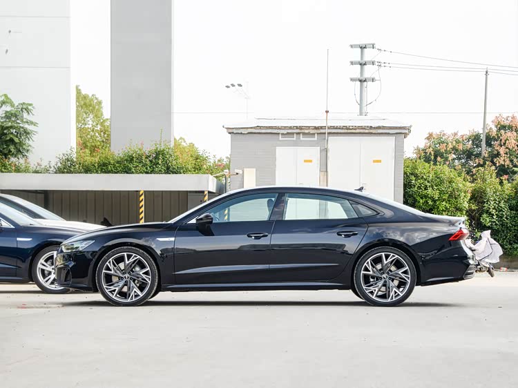 奥迪A7L成市场新宠价格优势明显_车家号_发现车生活_汽车之家