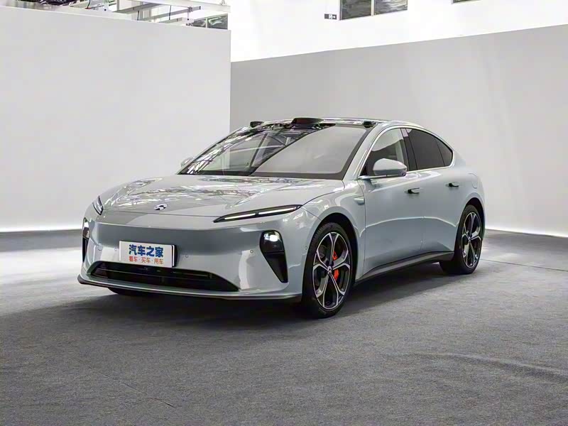 蔚来ET5和小鹏P7哪个好？蔚来ET5和小鹏P7区别-汽车之家