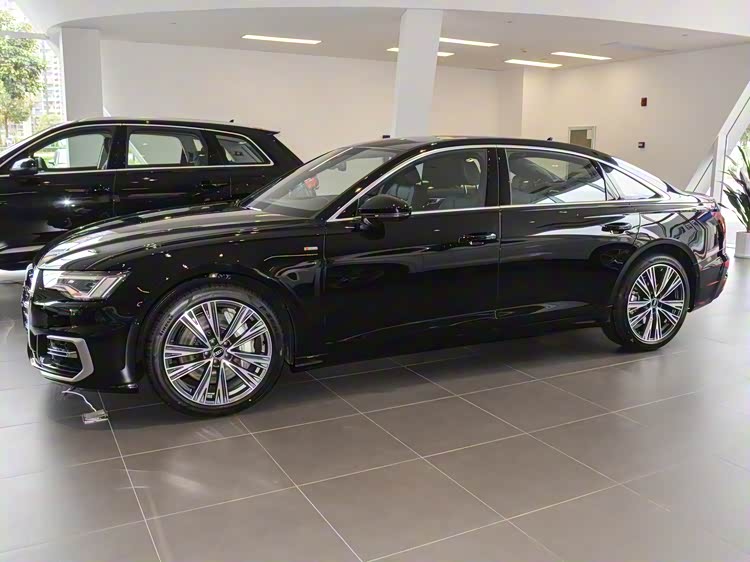 奥迪A6L和A7L对比，谁是豪华轿车的最佳选择？_车家号_发现车生活_汽车之家