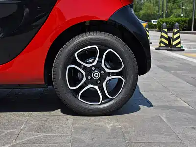 smart fortwo 2019款 0.9T 66千瓦硬顶先锋版 国VI smart 35/63张图片大全_汽车细节图库-汽车之家